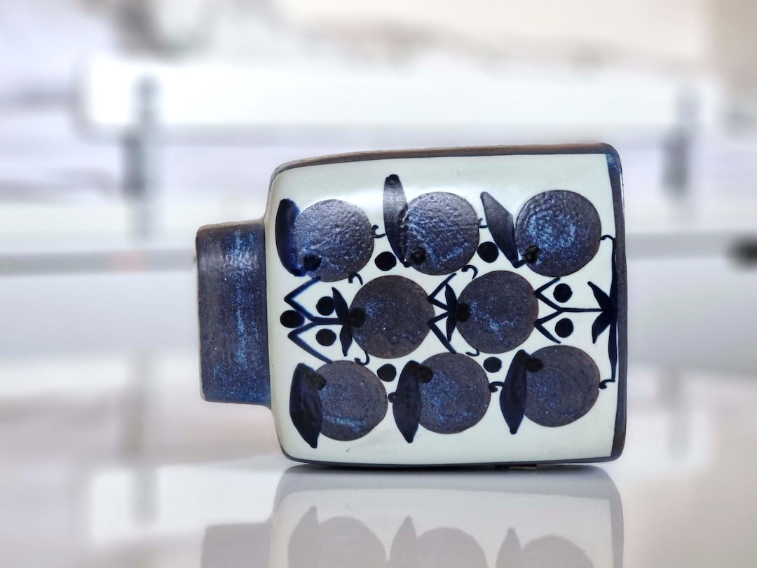 Vintage Grethe Helland Hansen 'baca' Blueberry Vase by Royal Copenhagen ...