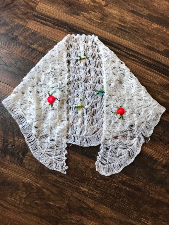 1940s/50s Hand Knit Rosette Fuzzy Shawl - Gem