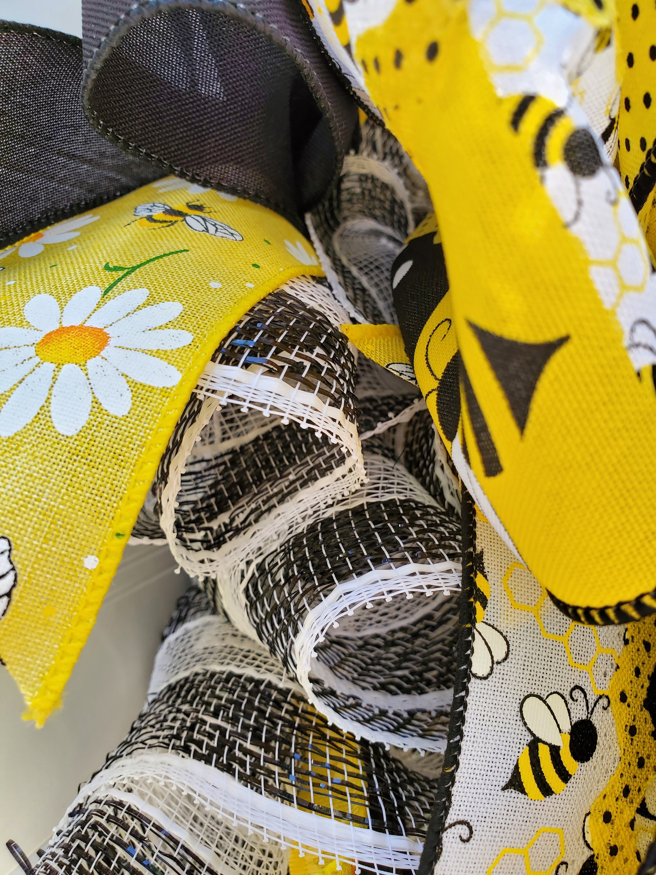 Bee Welcome Wreath With Bee Hive Sign and Bee Ribbon, Wreath for Summer ...