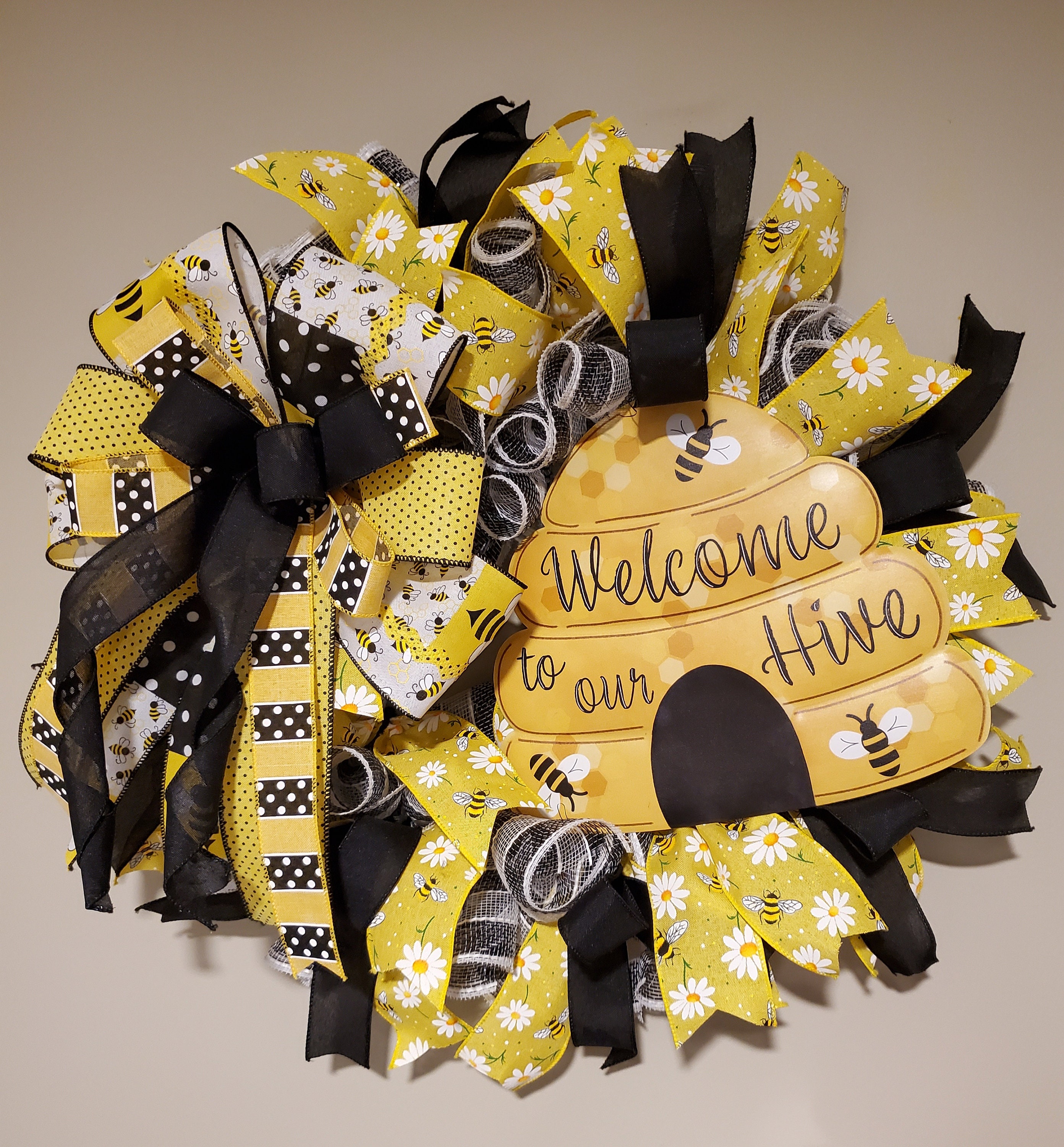 Bee Welcome Wreath With Bee Hive Sign and Bee Ribbon Wreath - Etsy