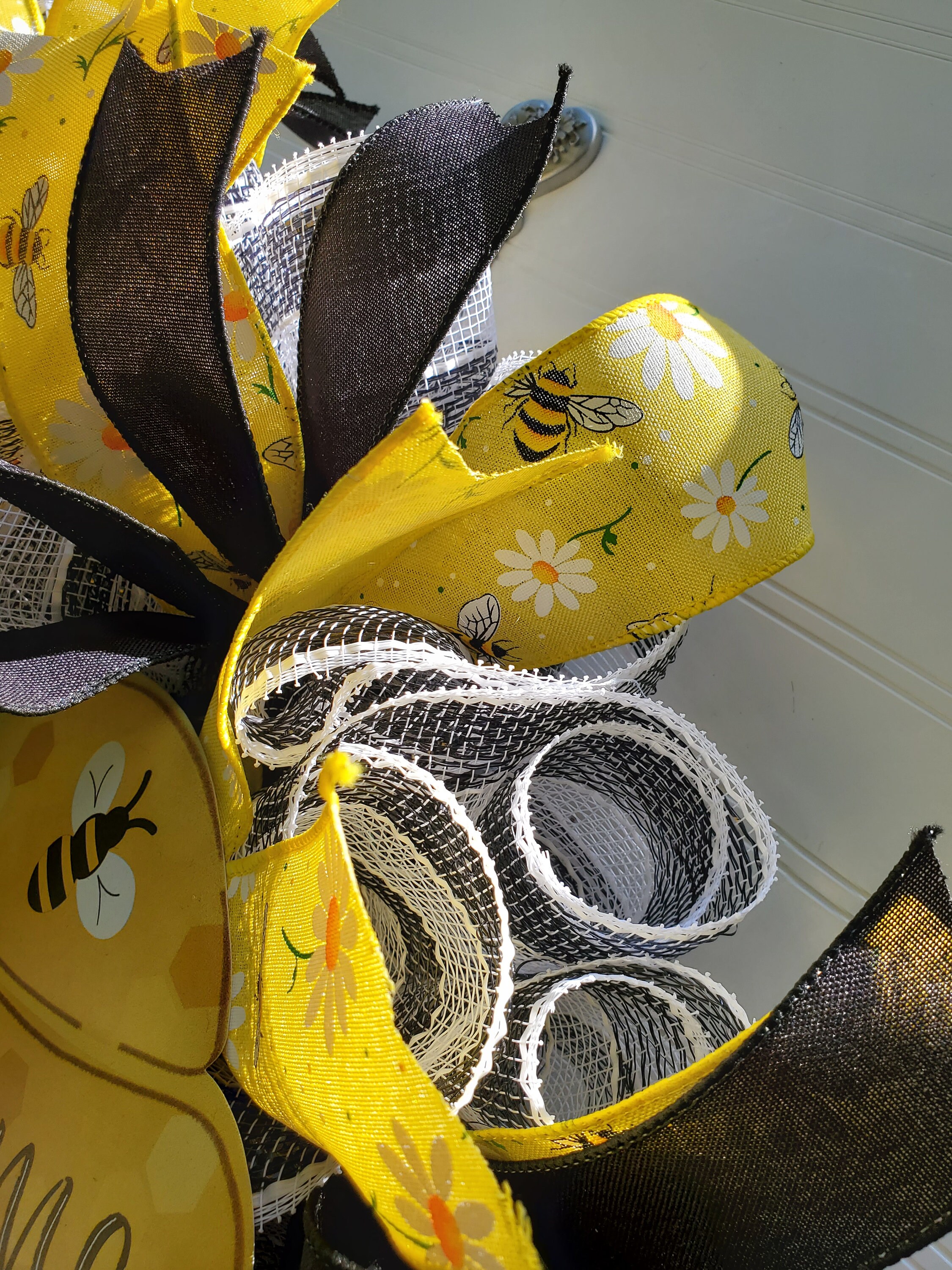 Bee Welcome Wreath With Bee Hive Sign and Bee Ribbon, Wreath for Summer ...