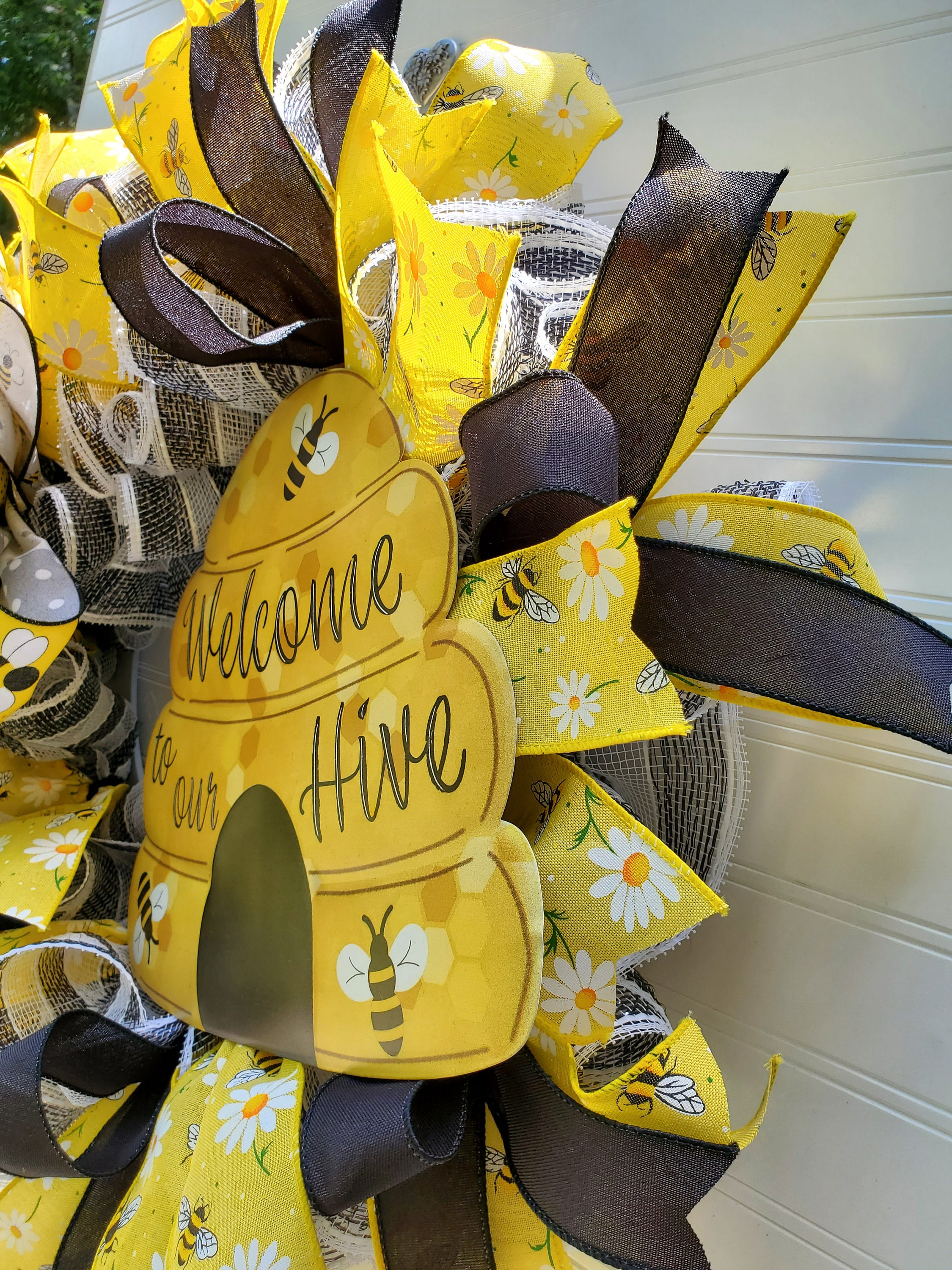 Bee Welcome Wreath With Bee Hive Sign and Bee Ribbon, Wreath for Summer ...