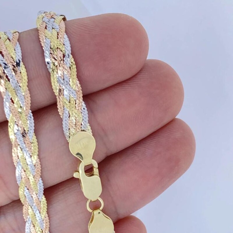 Solid Trigold Necklace - Etsy