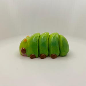 3D Printed Articulating Grub Flexi Fidget, Cute Fidget Toy, Hand ...