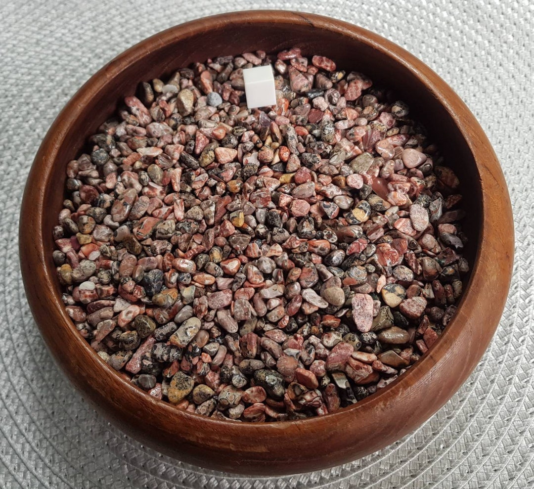 Leoparden Haut Jaspis Edelstein Unrilled Chips / Natürlicher Leopard ...
