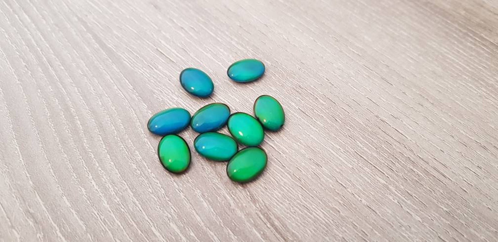 Mood Stones / Mood Ring / Colour Change / Mood Cabochons / Changing ...