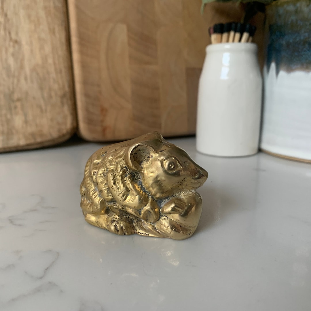 Vintage Small Solid Brass Mouse Figurine, Mouse Holding Acorn Ornament ...