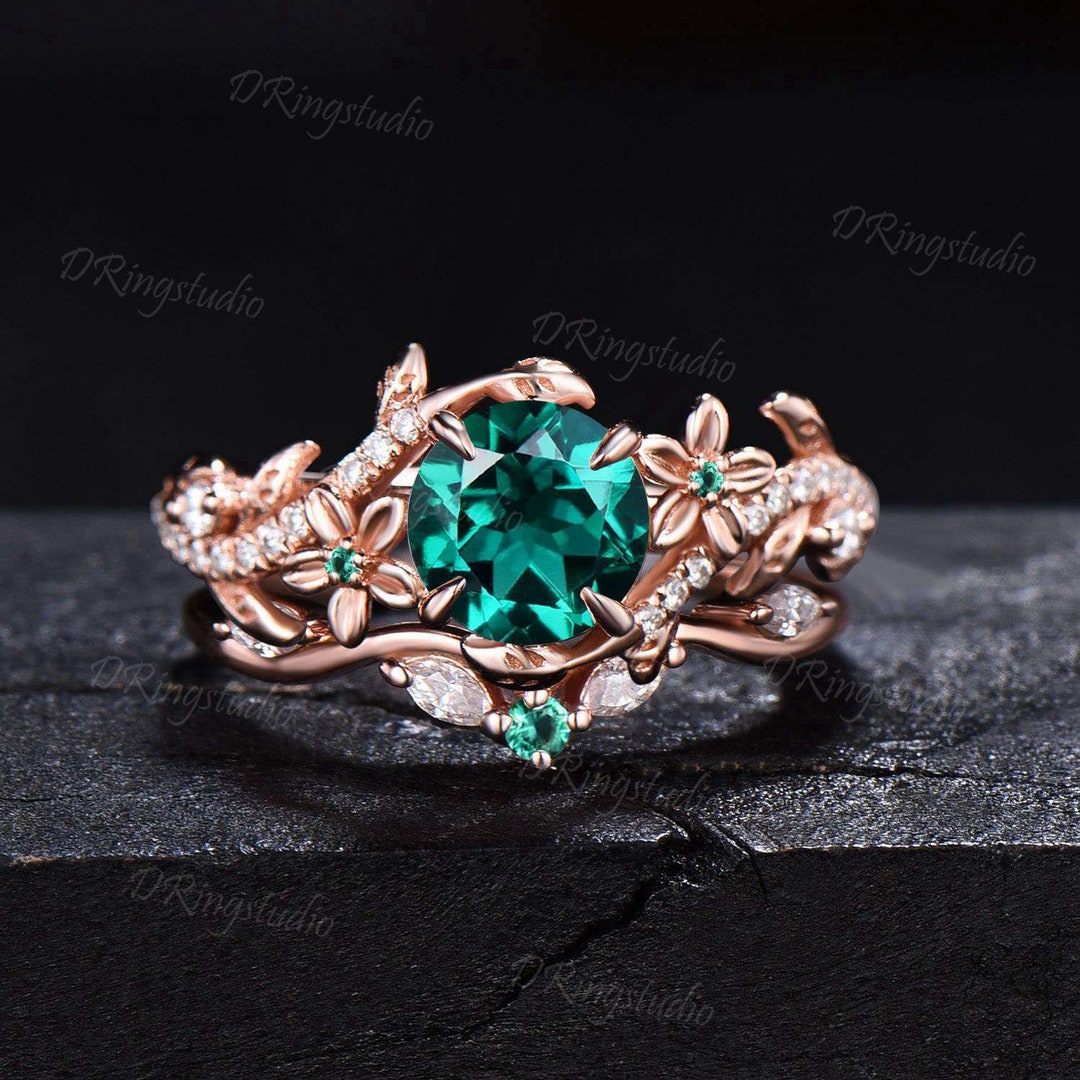 Vintage Green Emerald Engagement Ring 14k Solid Gold Round Emerald Ring ...