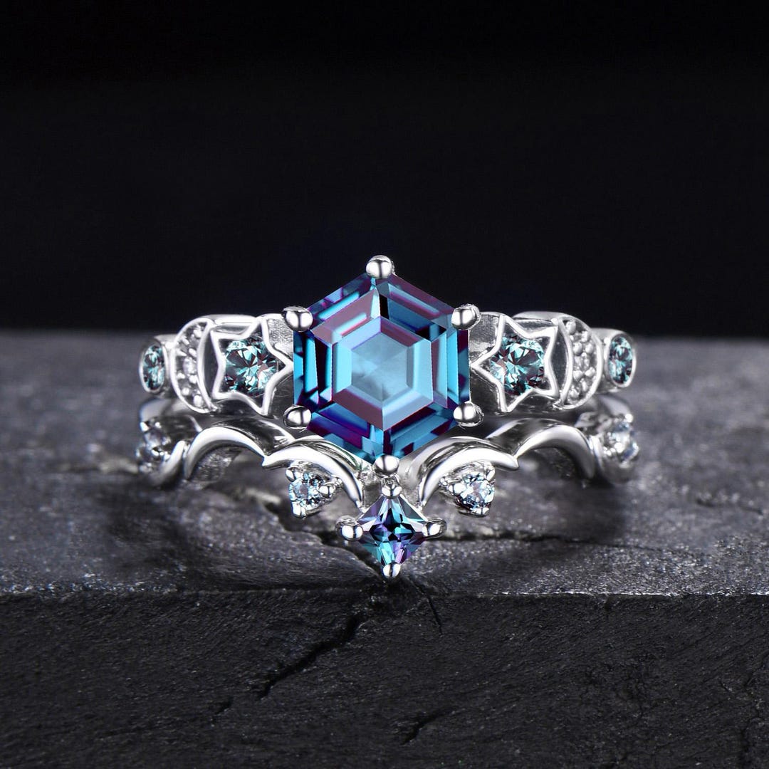Unique Moon Star Alexandrite Wedding Ring Hexagon Cut Alexandrite ...