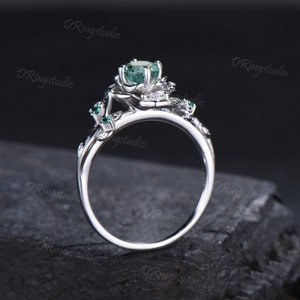 Gold Snake Engagement Ring Rose Flower Round Green Sapphire Wedding ...