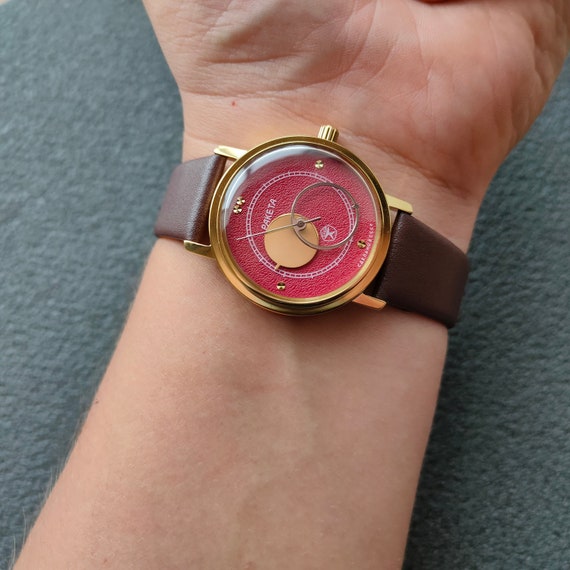 Raketa Watch Copernicus Copernic Watch kopernik Red Watch - Etsy
