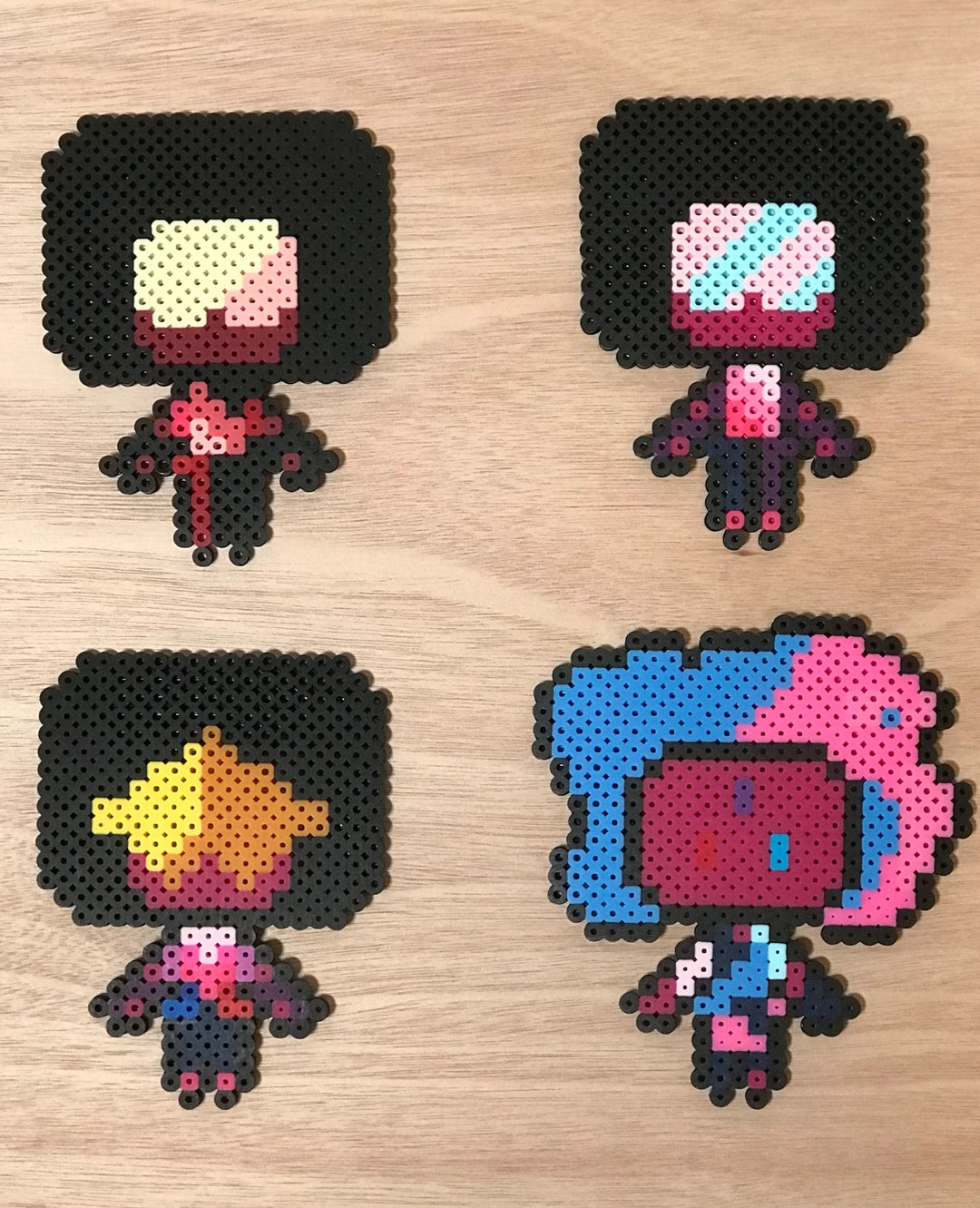Garnet Perler Sprites (magnet Optional) - Etsy