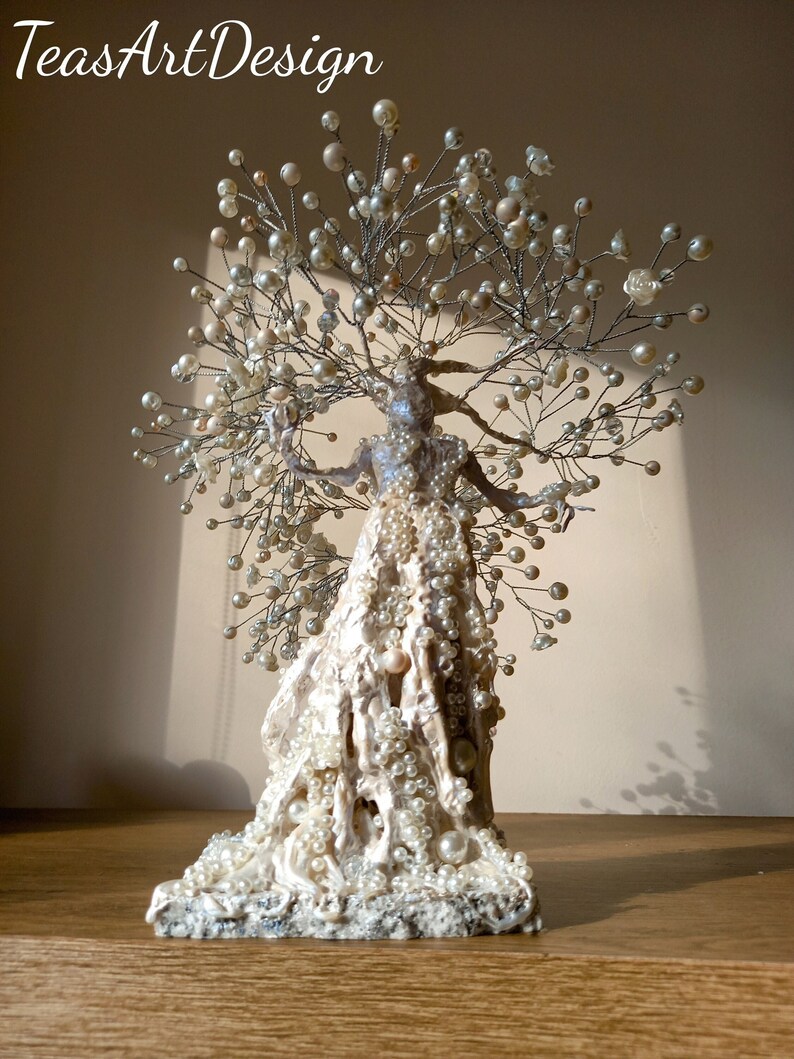 This One is in California and is Ready to Gobride Tree Statue, Wedding ...