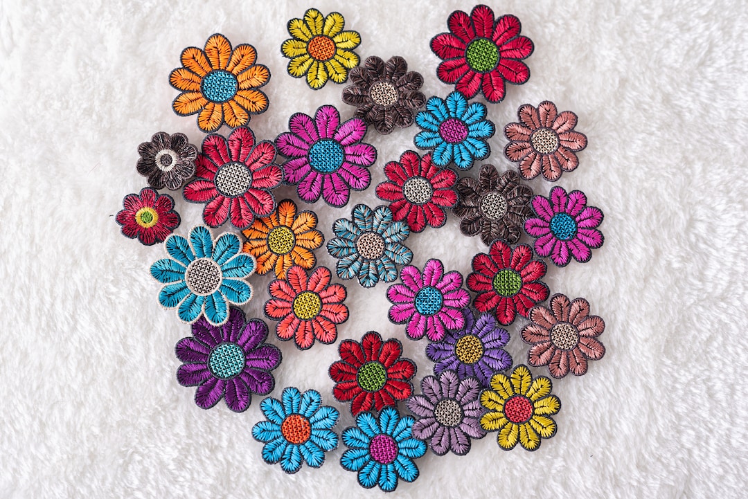 Set of 12 or 24 Small Colorful Flower Patches, Sew on Patch ...