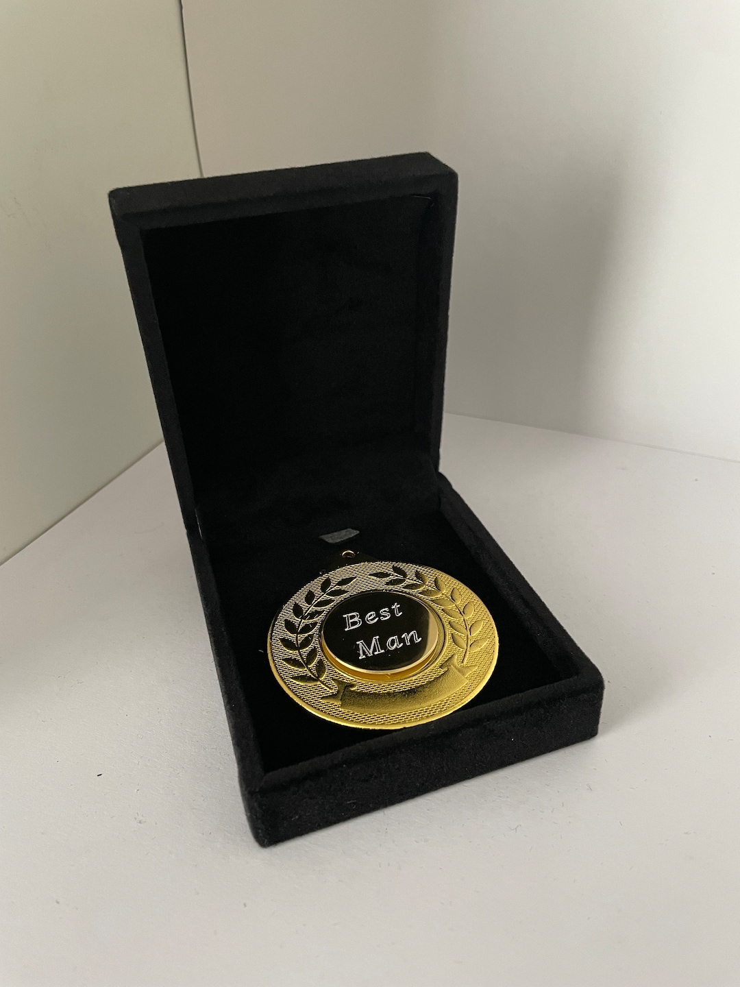 BEST MAN Thank You Gift, Engraved Medal in Luxury Velvet Box, Special ...