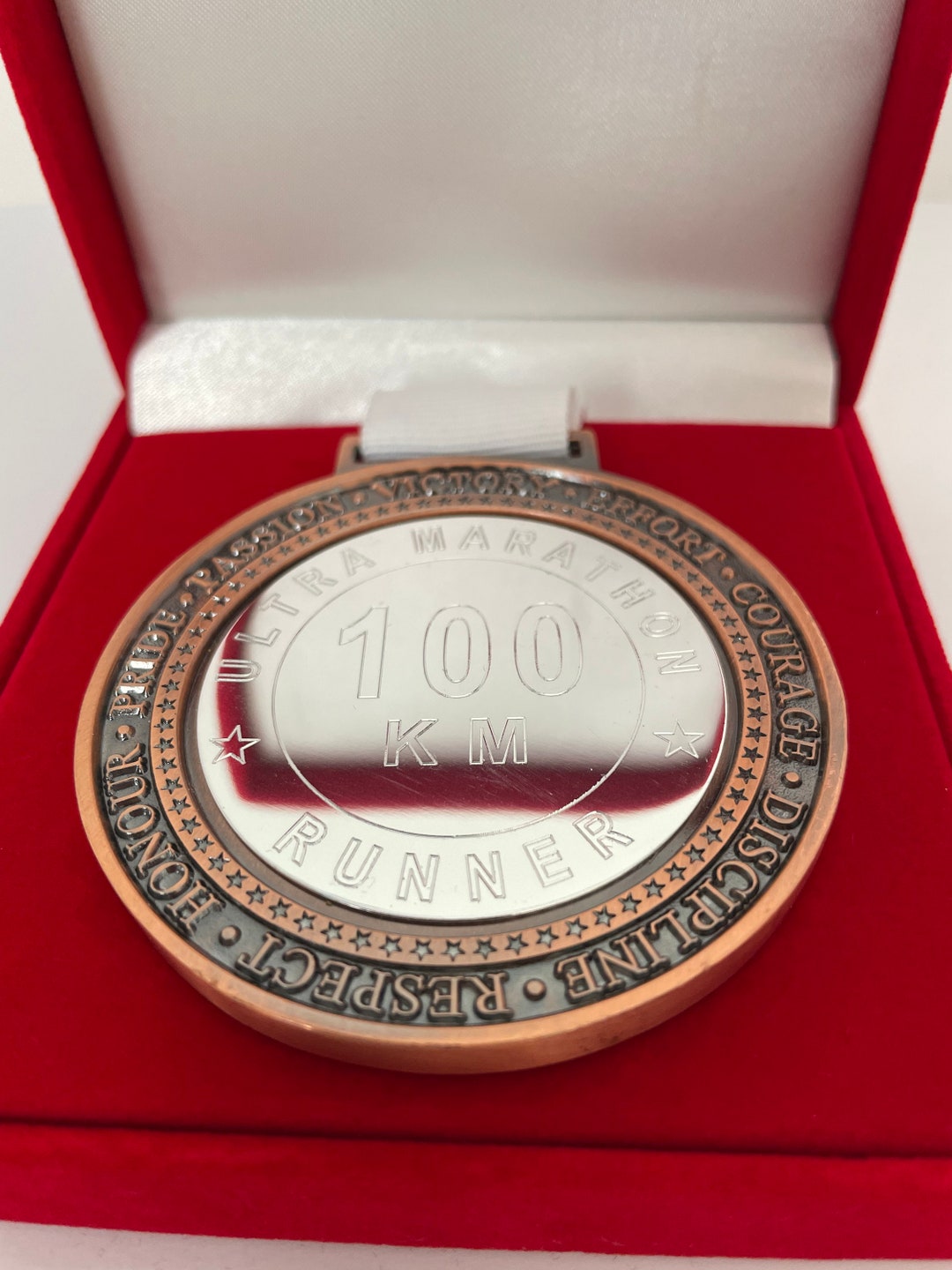 100KM ULTRA MARATHON Engraved Running Medal in Luxury Velvet - Etsy