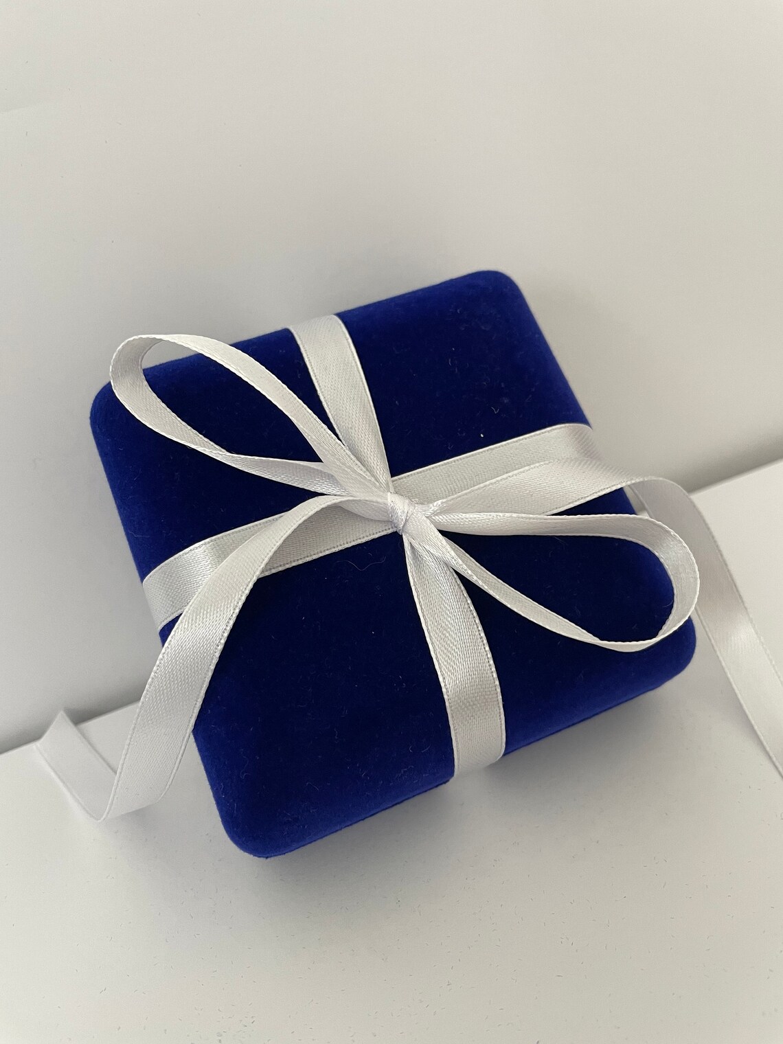 Engraved GRADUATION CAP Logo Medal Quality Antique Gold Medal - Etsy