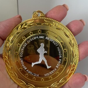 NEW LARGE 87mm Shiny Gold Medal in a Velvet Case, Personalise With ...