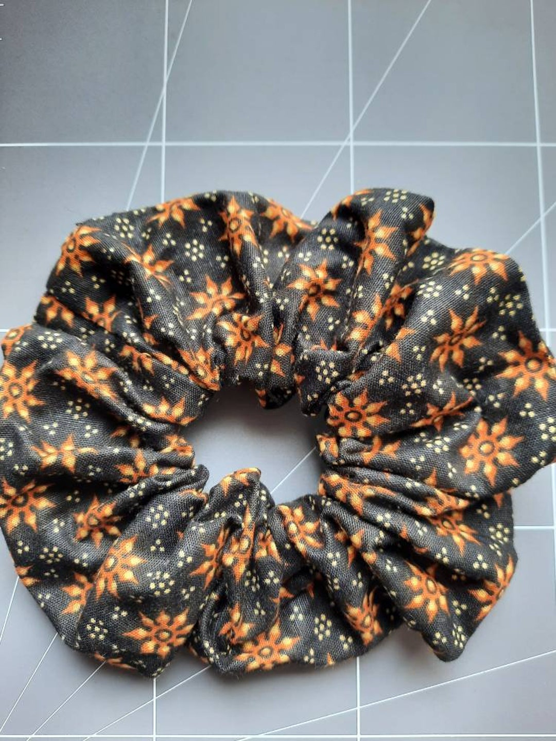 Scrunchie Scrunchie in Indonesian Batik Fabric. Hair Elastic Accessory ...