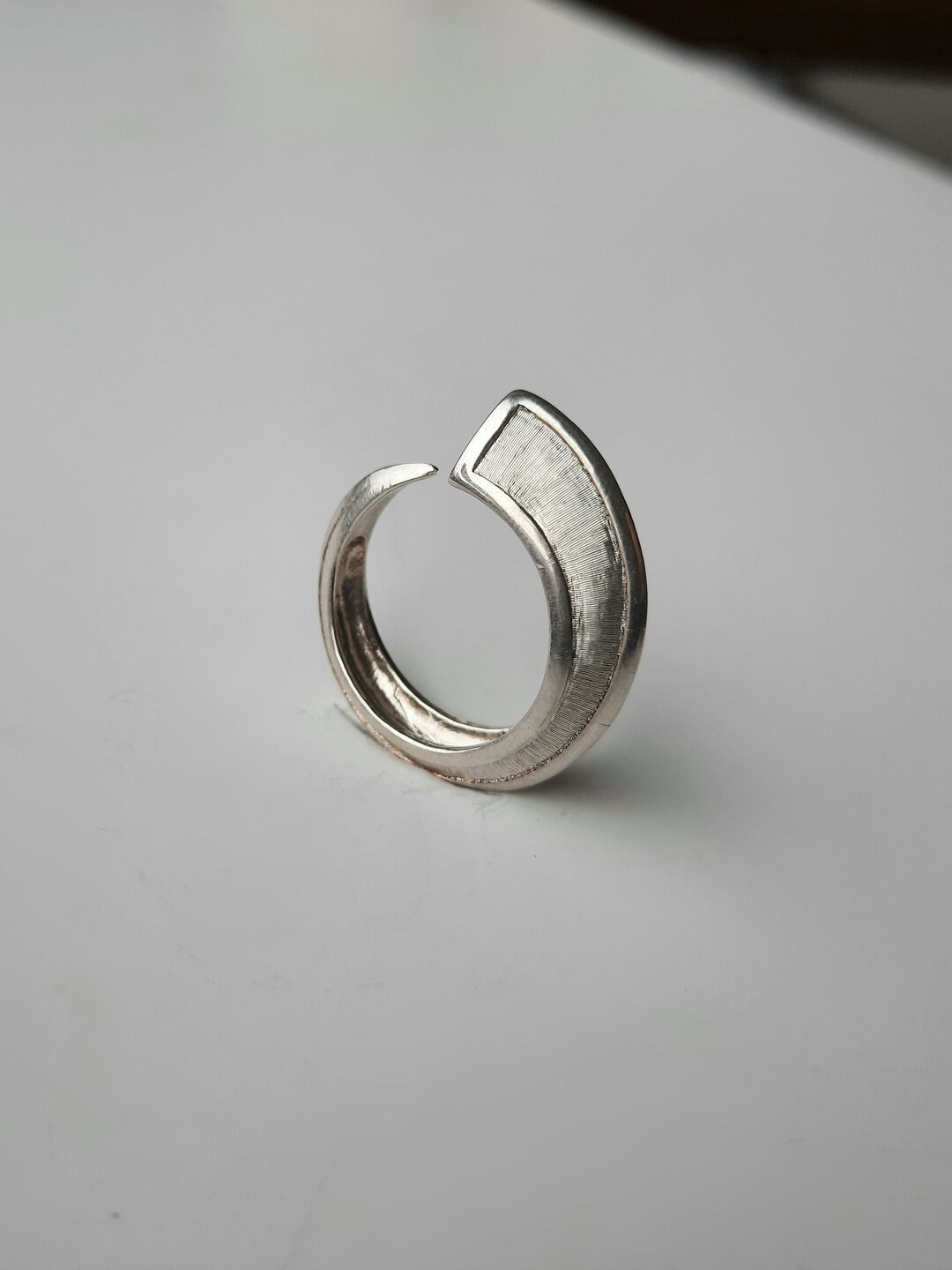 Sabre Open Ring With Florentine Engraving - Etsy