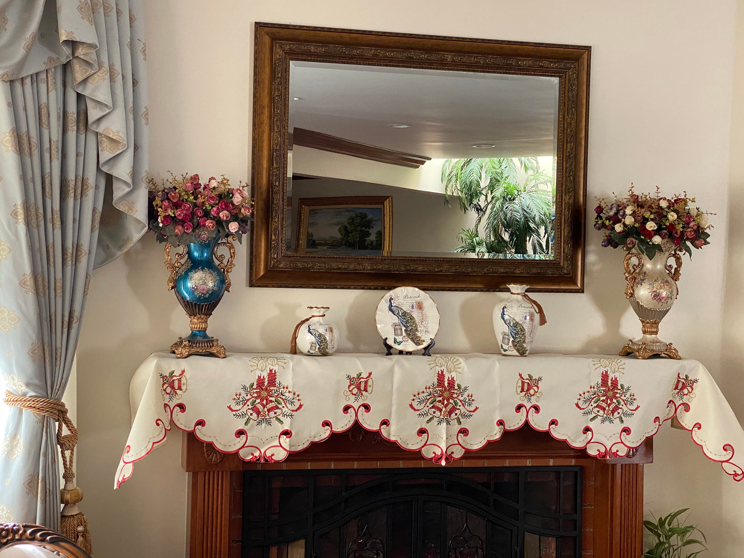 Christmas mantel scarf store