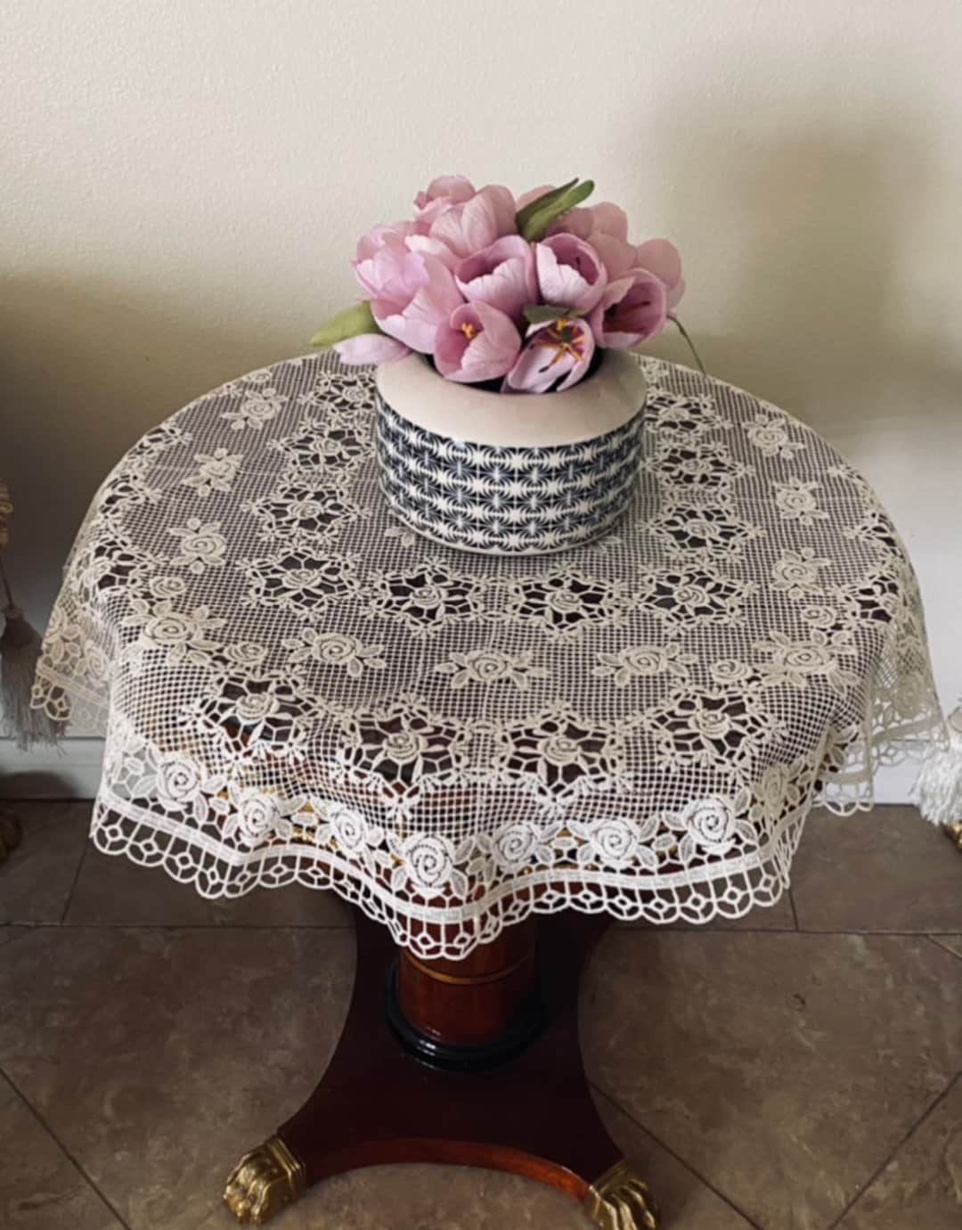 Venice Lace Embroidered Table Topper: Elegant White Linen (34 X 34" Rd ...