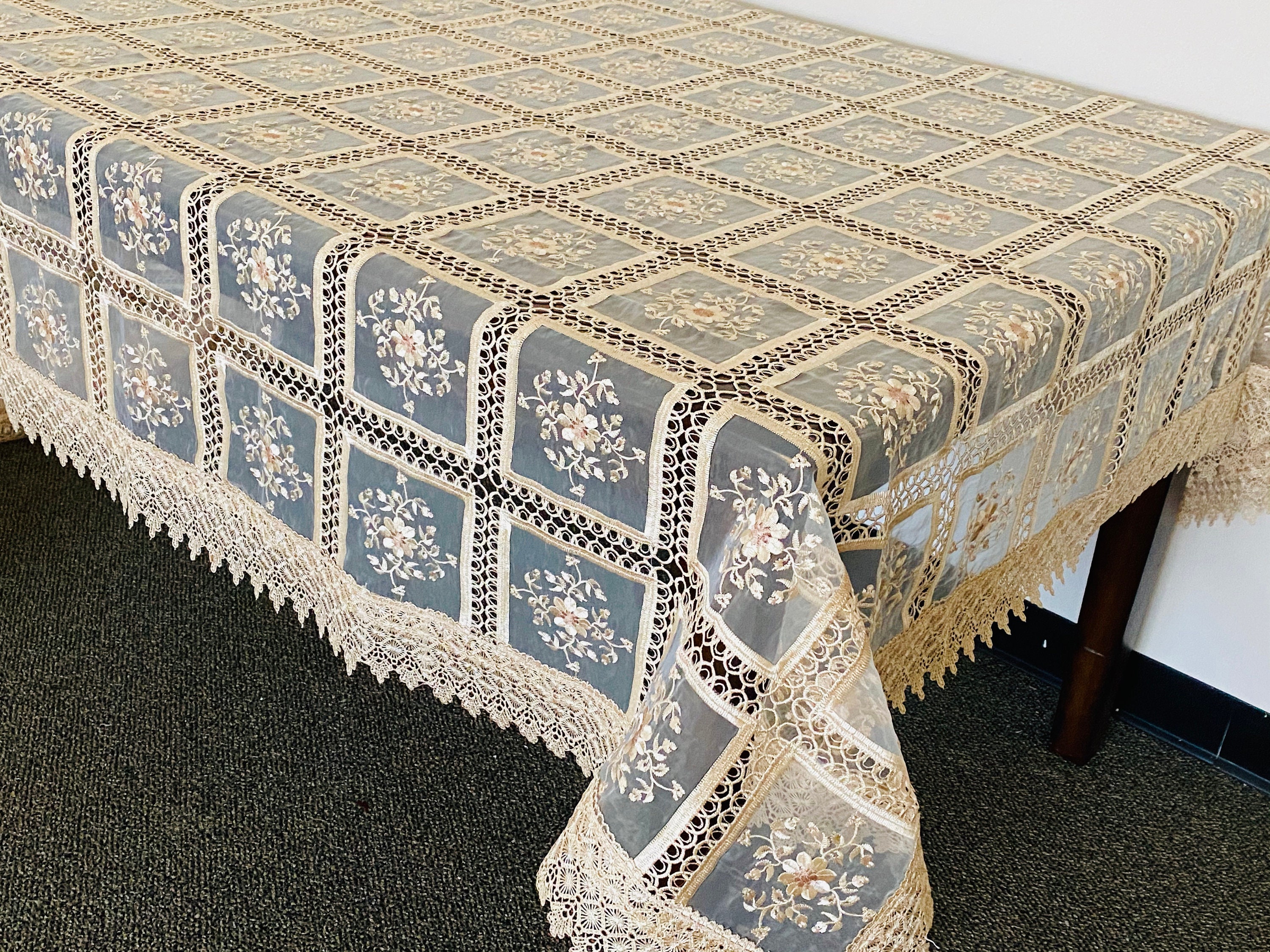 A&MT Decorative Vintage Venice Lace Embroidered Linen Table | Etsy