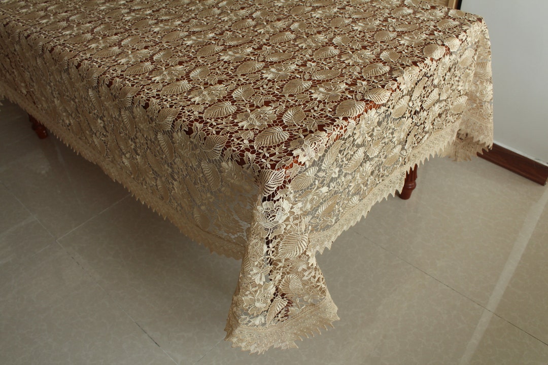 AMT Elegant Luxurious Decorative Vintage Lace Embroidered Linen Table ...