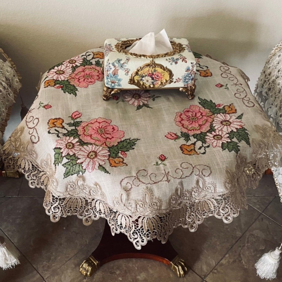 Floral Cross Stitch Linen Table Topper: Vintage Venice Lace (34 X 34 ...