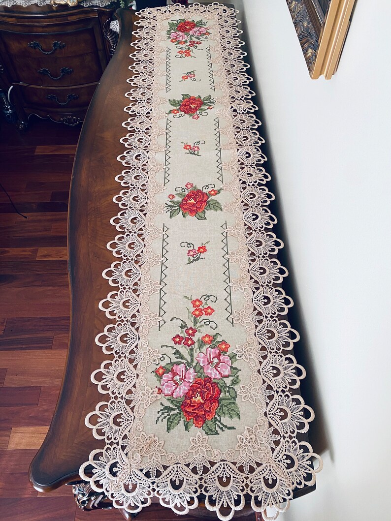 Vintage Venice Lace Table Runner - Featuring Exquisite Cross Stitch ...