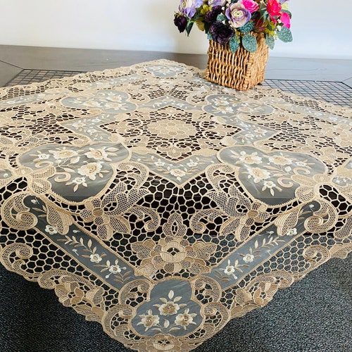 A&MT Decorative Vintage Venice Lace Embroidered Linen Table - Etsy