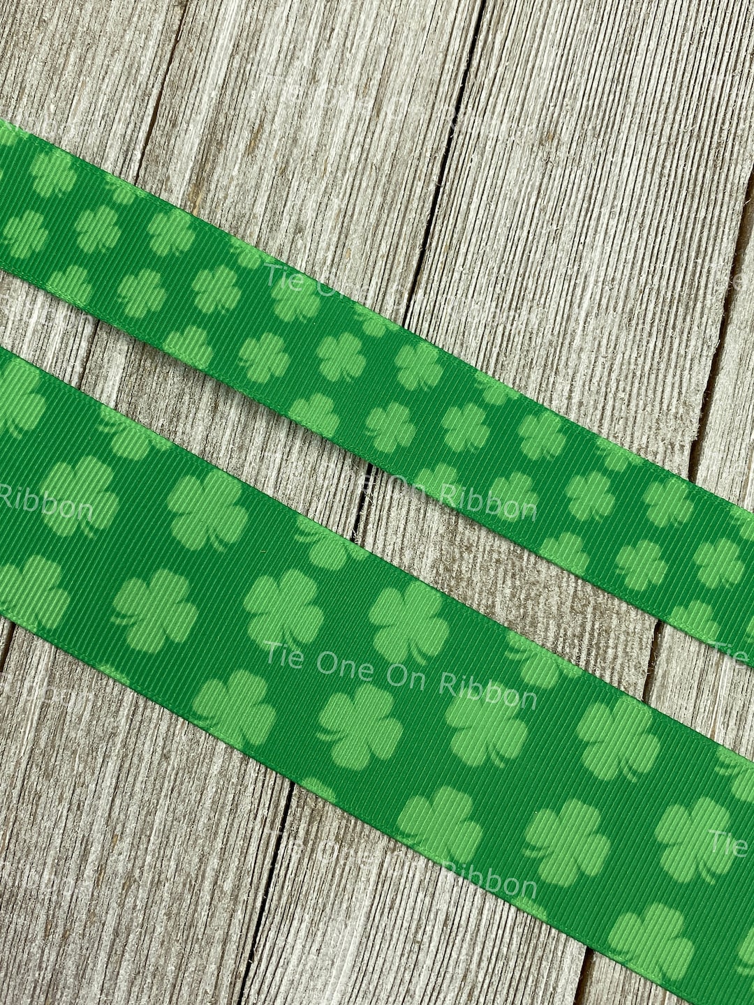 SALE 5 Yards Shamrocks on Solid Green Background Printed Grosgrain ...