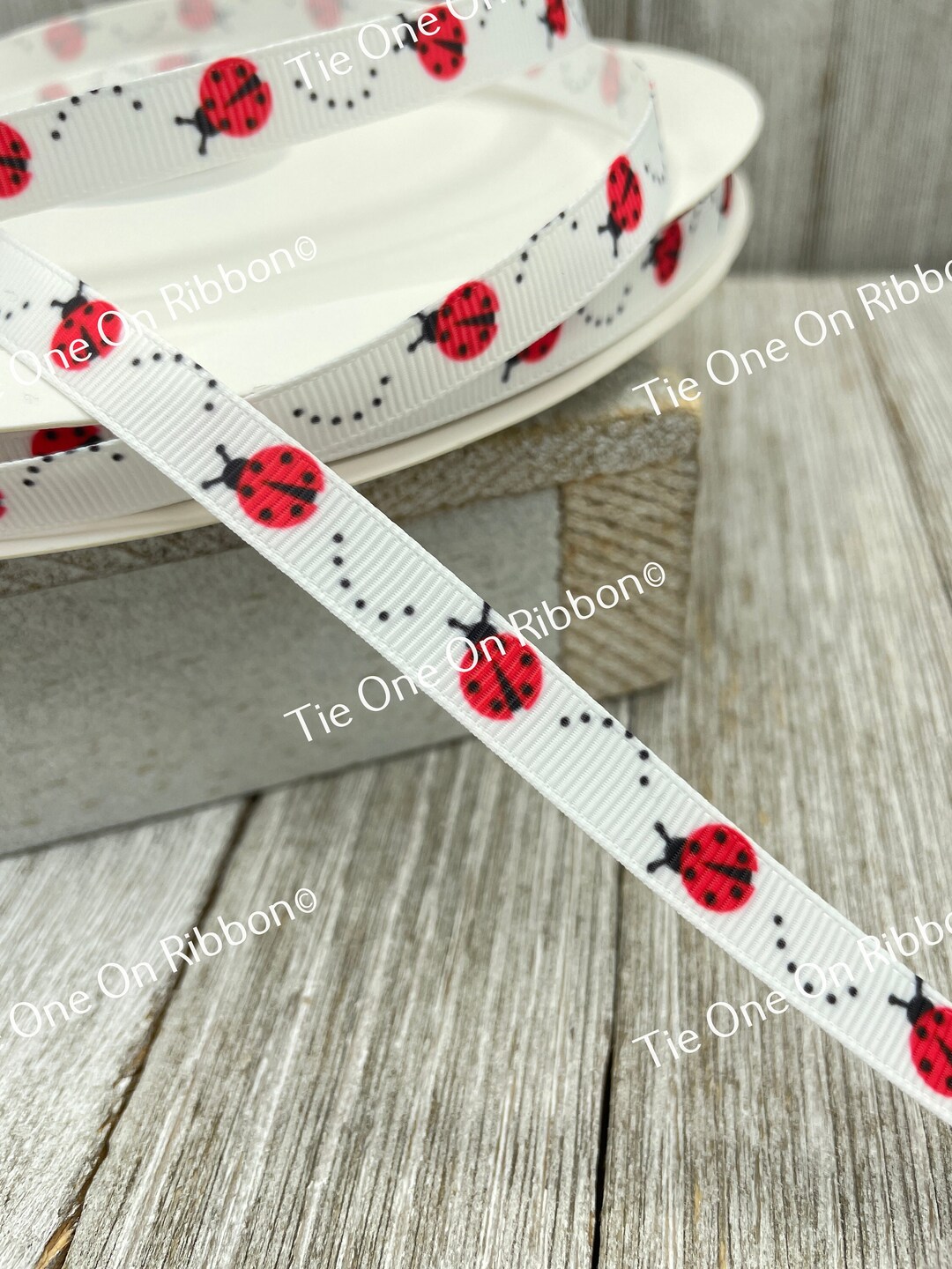 3/8" Width - Red Ladybug Printed on White Grosgrain Ribbon - Gift Wrap ...