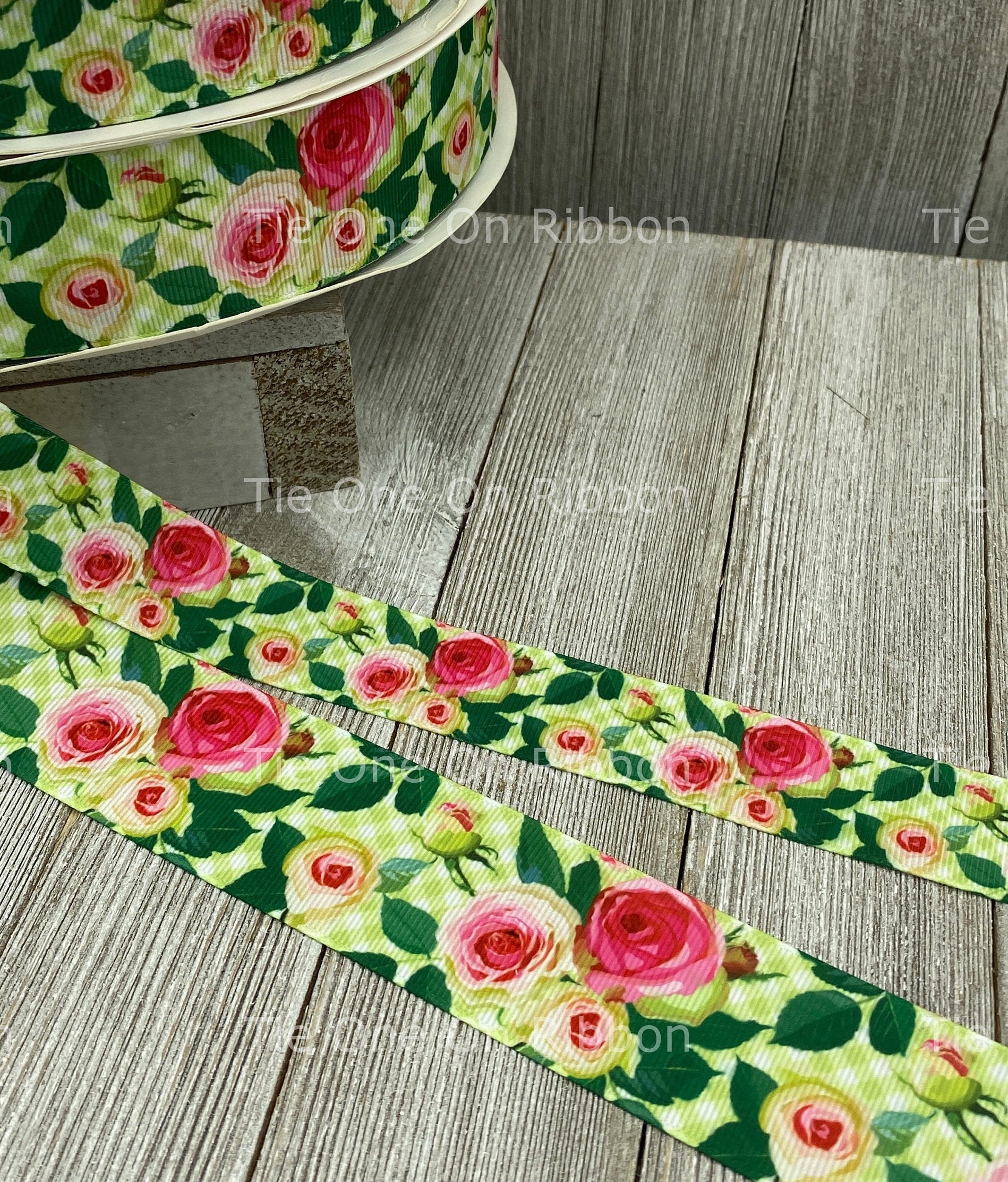 SALE 5 Yards Pink Roses on Green Checks Floral Printed - Etsy