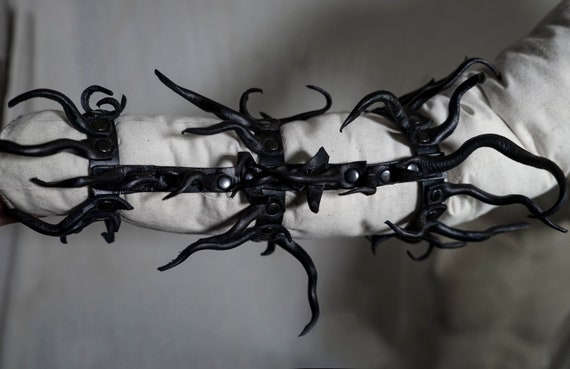 Parasite Arm Eater under arm black | Etsy