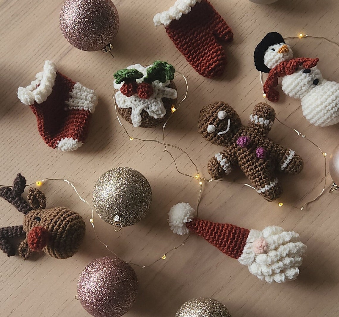Crochet Pattern | Mitten Christmas Tree Decoration | PDF File Only - Etsy