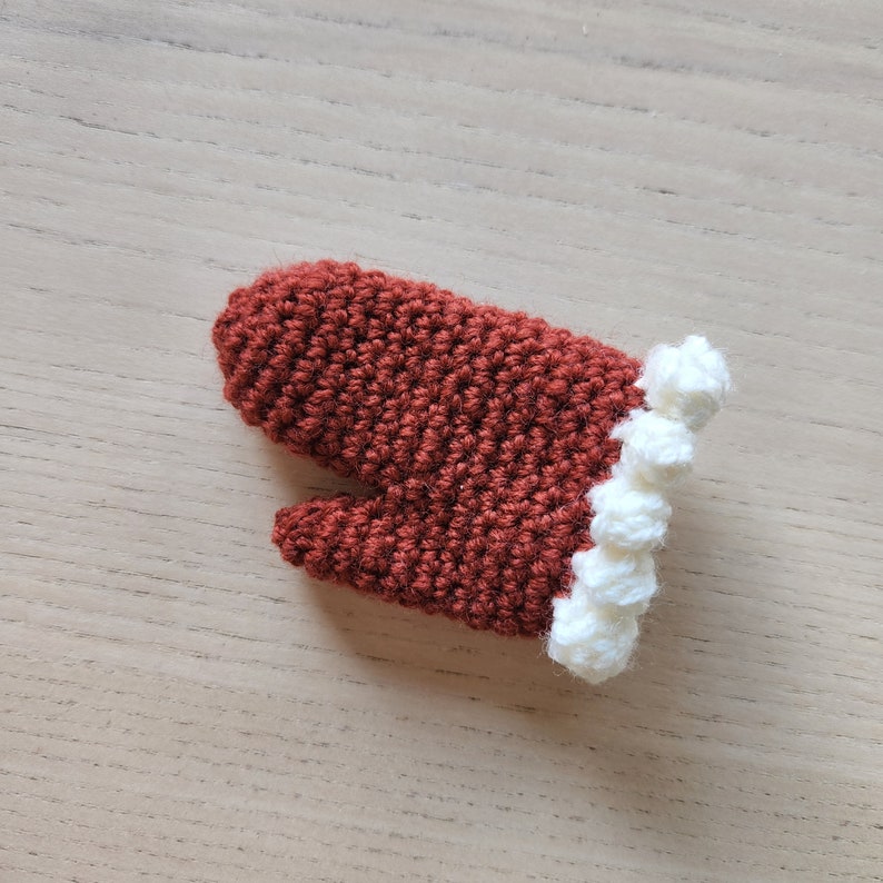 Crochet Pattern | Mitten Christmas Tree Decoration | PDF File Only - Etsy