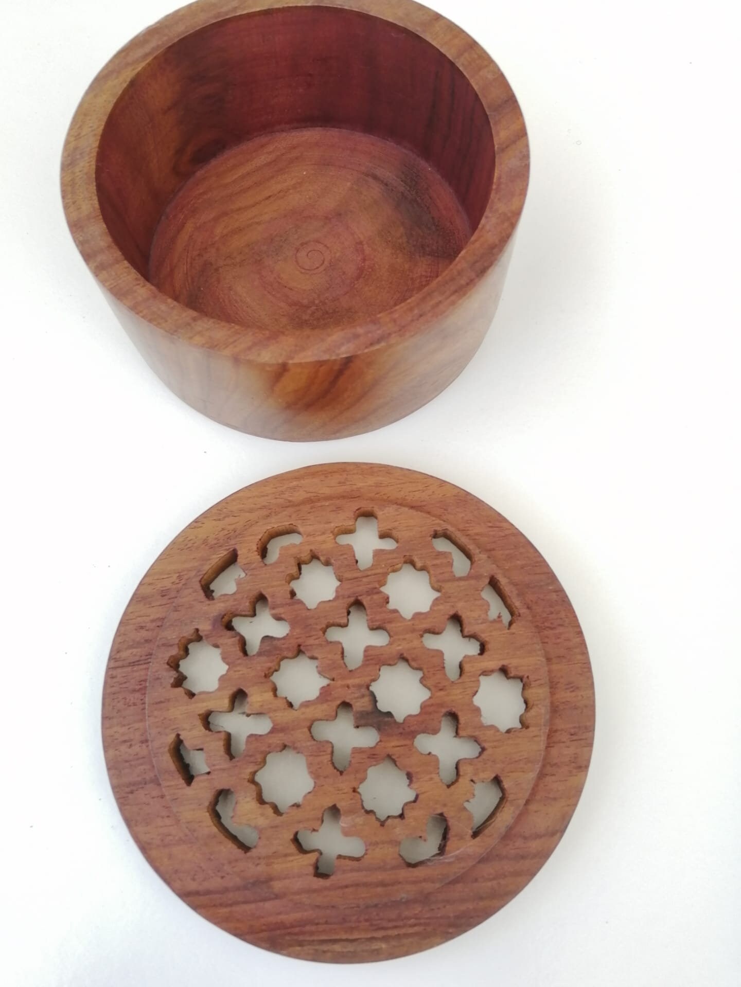 Vintage Round Wood Box With Lid, Hand Carved Wood Box, Fretwork Box ...