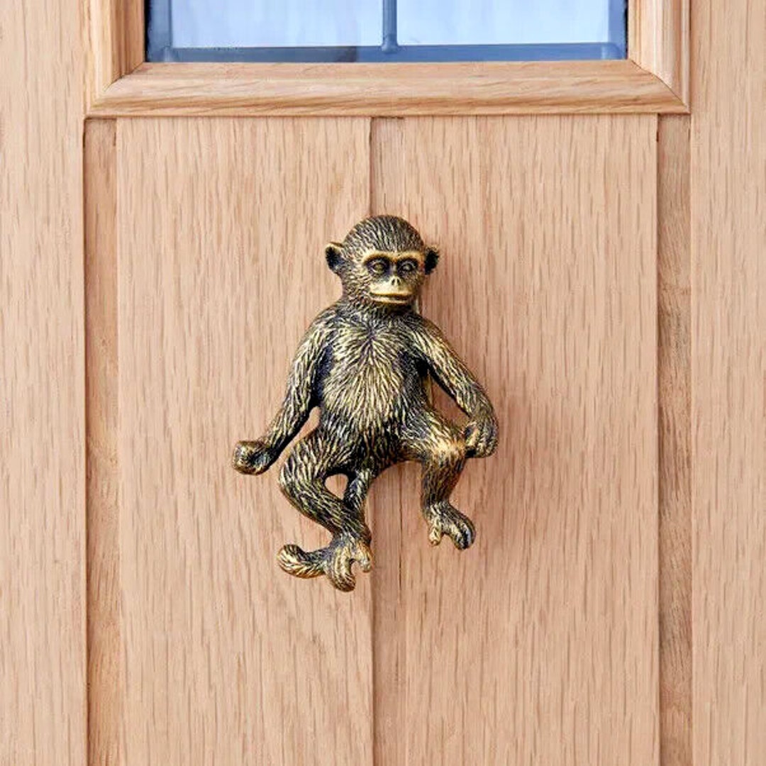 Monkey Door Knocker Stylish Vintage Metal Bronze Colour Door Furniture ...