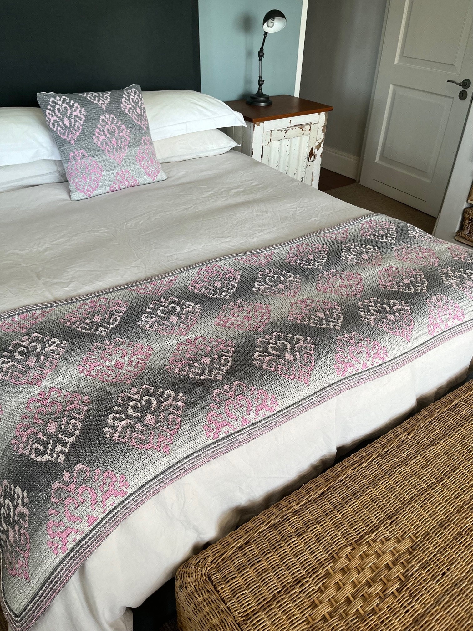 Overlay Mosaic Crochet Pattern Vivien Damask Blanket Throw Afghan ...