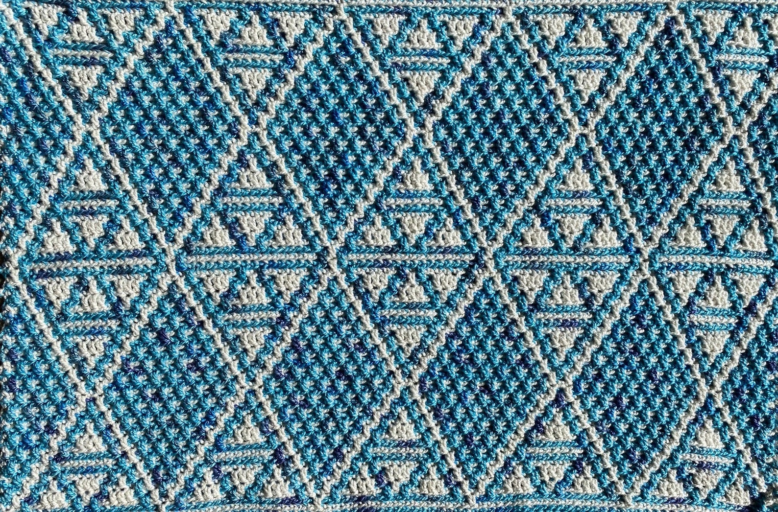 Diamonds in the Ruff Mosaic Crochet Placemat/runner Pattern - Etsy