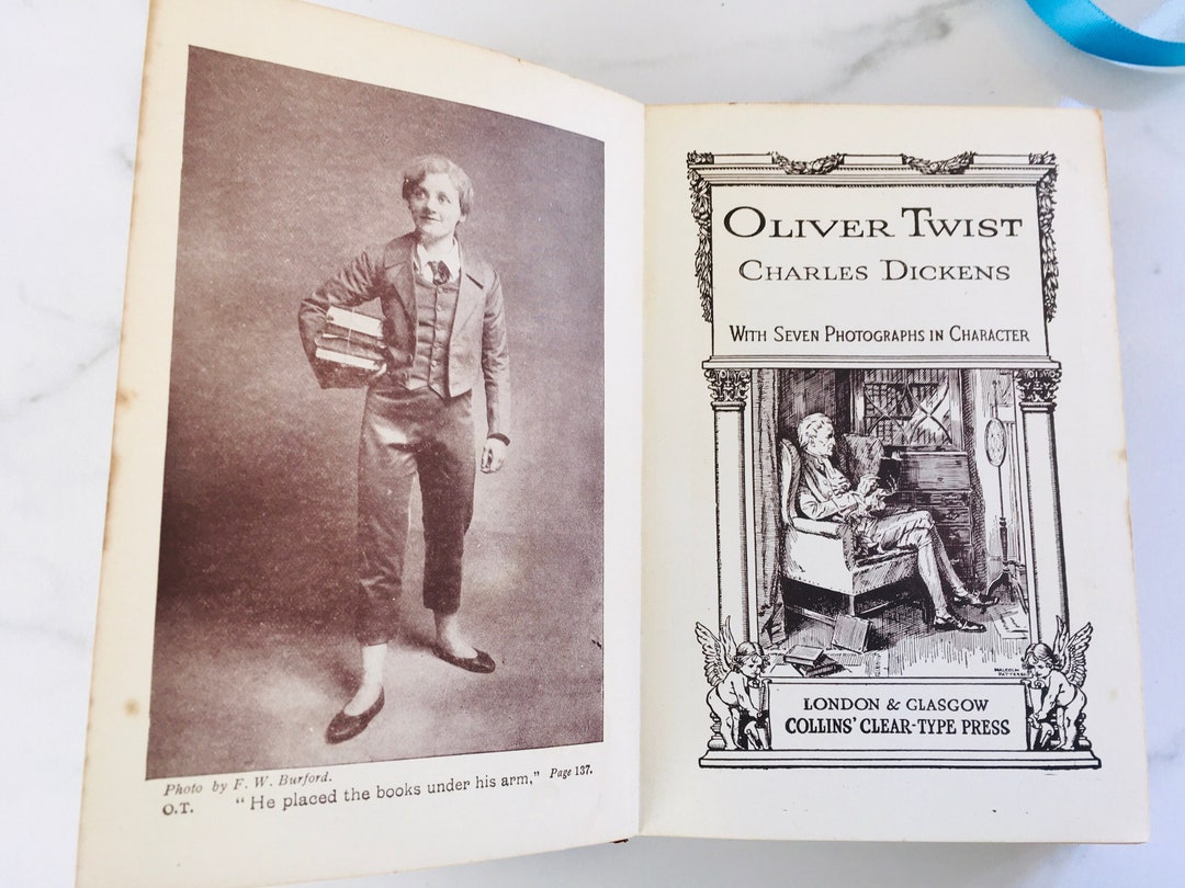 Oliver Twist Vintage Leather Bound Red Book, Charles Dickens, Collins ...