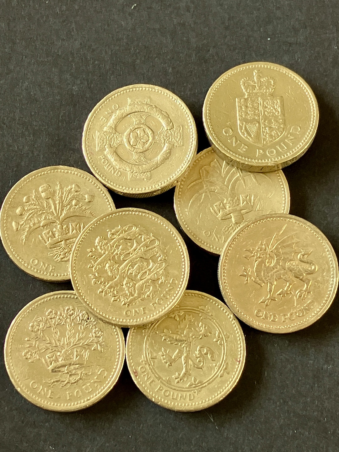 One Pound Coin, Royal Mint Coin Hunt, Old 1 Pound British Coins ...