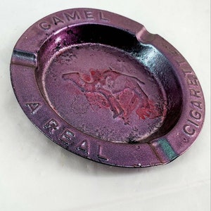 Vintage Camel ashtray with color shifting effect | Etsy