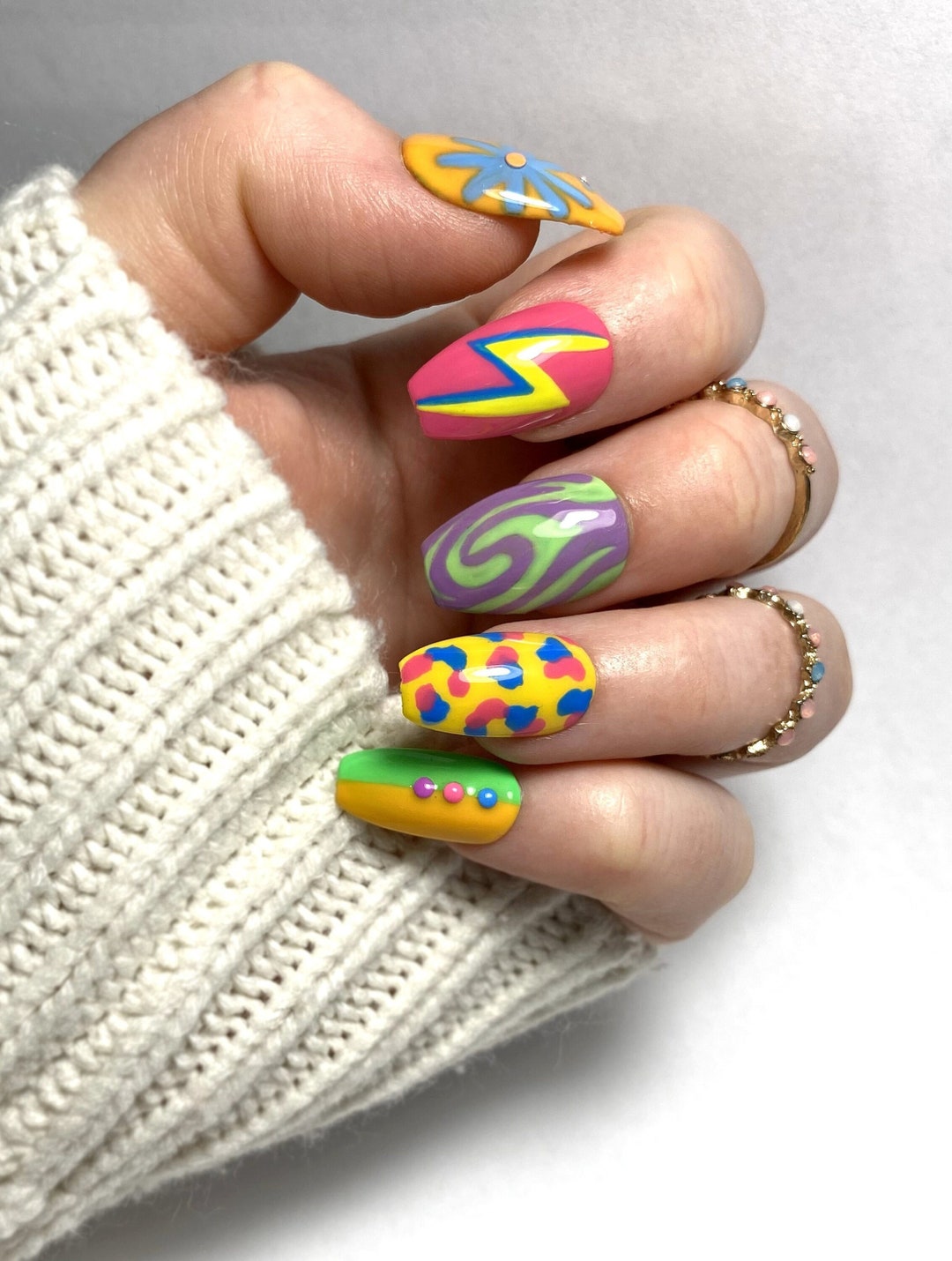 Neon Trip Press on Nails-tripping Illusion Nails-ufo Abstract Nail Art ...