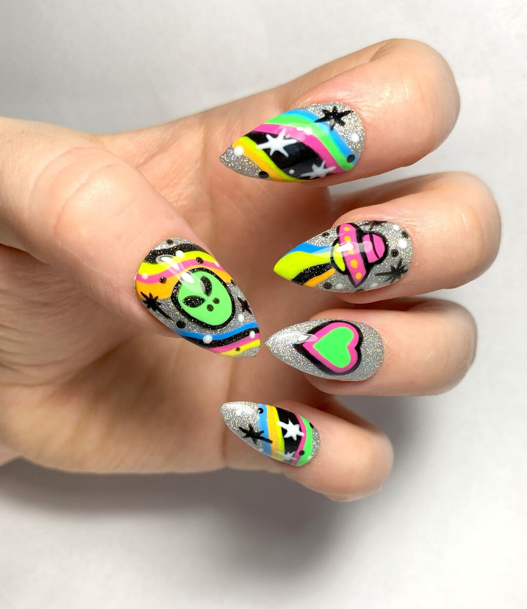 Neon Trip Press on Nails-tripping Illusion Nails-ufo Abstract Nail Art ...