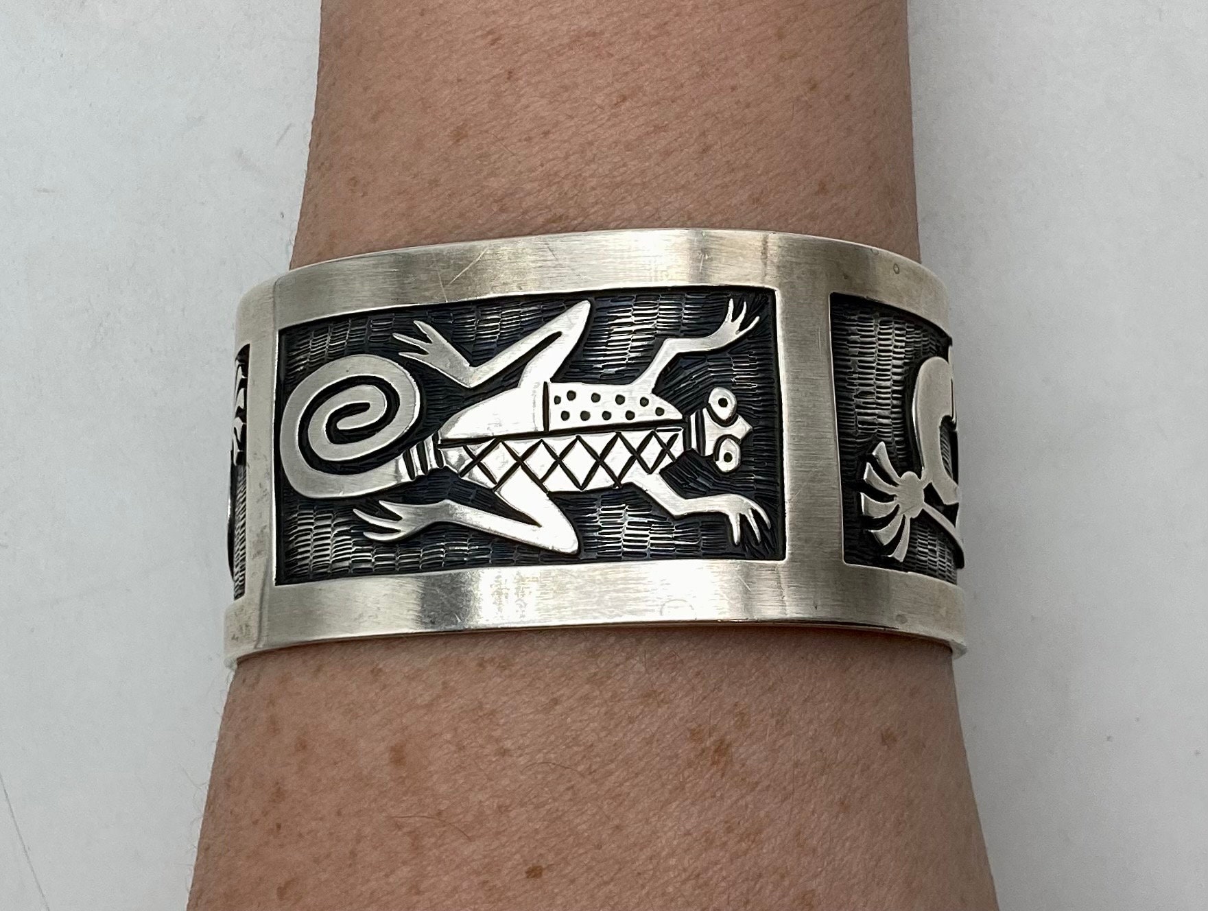 Victor Coochwytewa - Etsy Victor Coochwytewa - Etsy