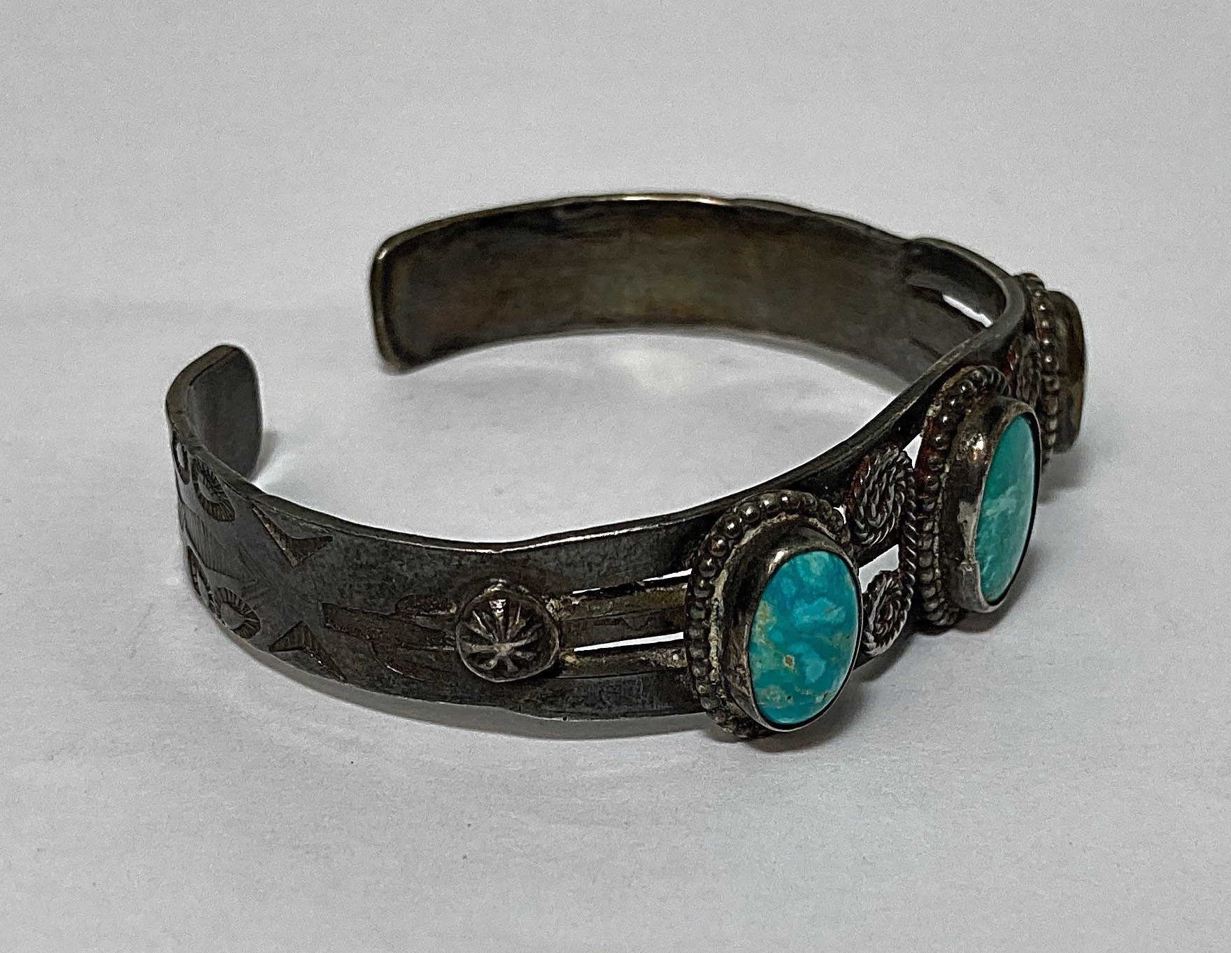 Navajo Handmade Fred Harvey Era Sterling Silver Cuff Navajo Handmade Fred Harvey Era Sterling Silver Cuff