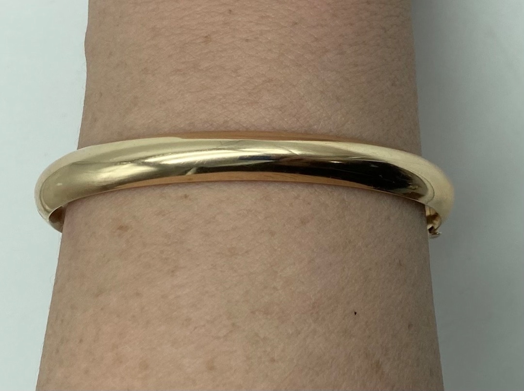 14 Karat Gold Bangle Bracelet With Locking Slide Clasp and Hinge Joint ...