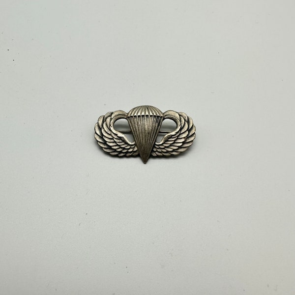 Wings Pin - Etsy